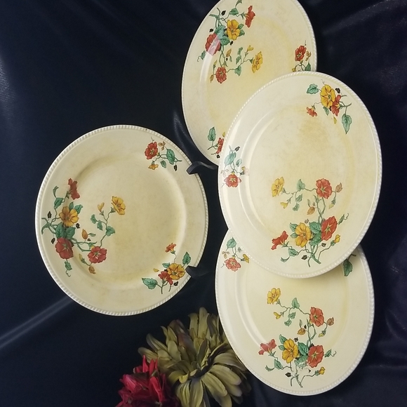 unknown | Dining | Uranium Glazed Pottery Dinner Plates | Poshmark